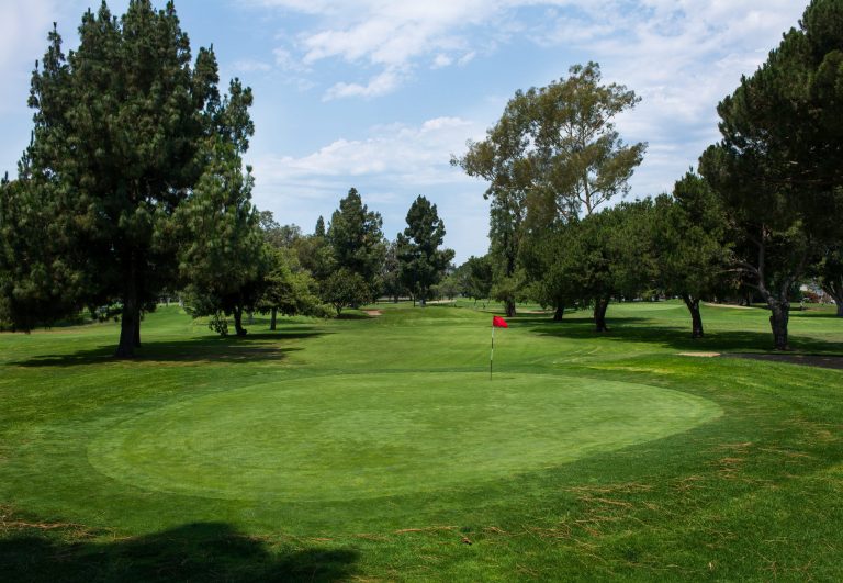 Heartwell Golf Course | Premium Par 3 Course in Long Beach, CA